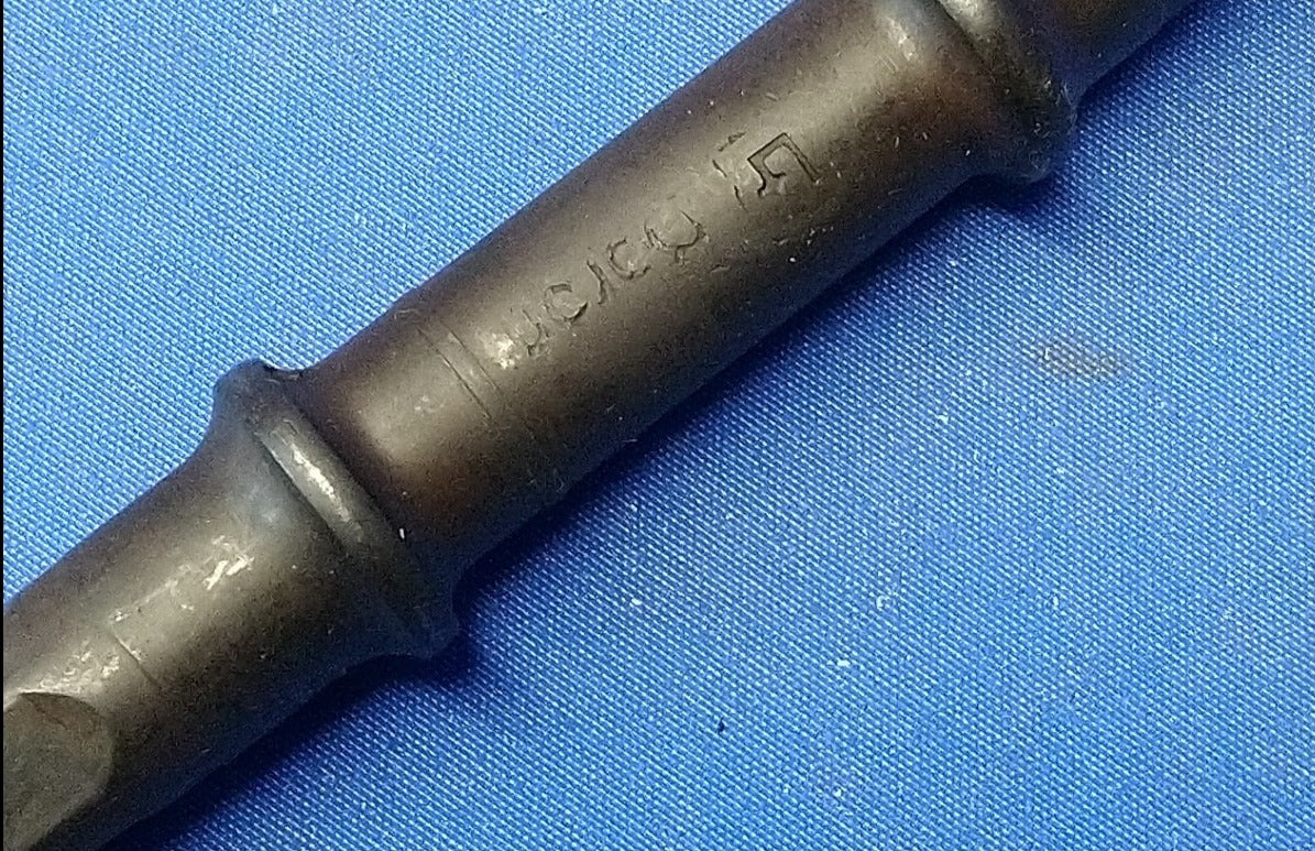 Bicycle Square Taper Bottom Bracket Axle – PioraBikes